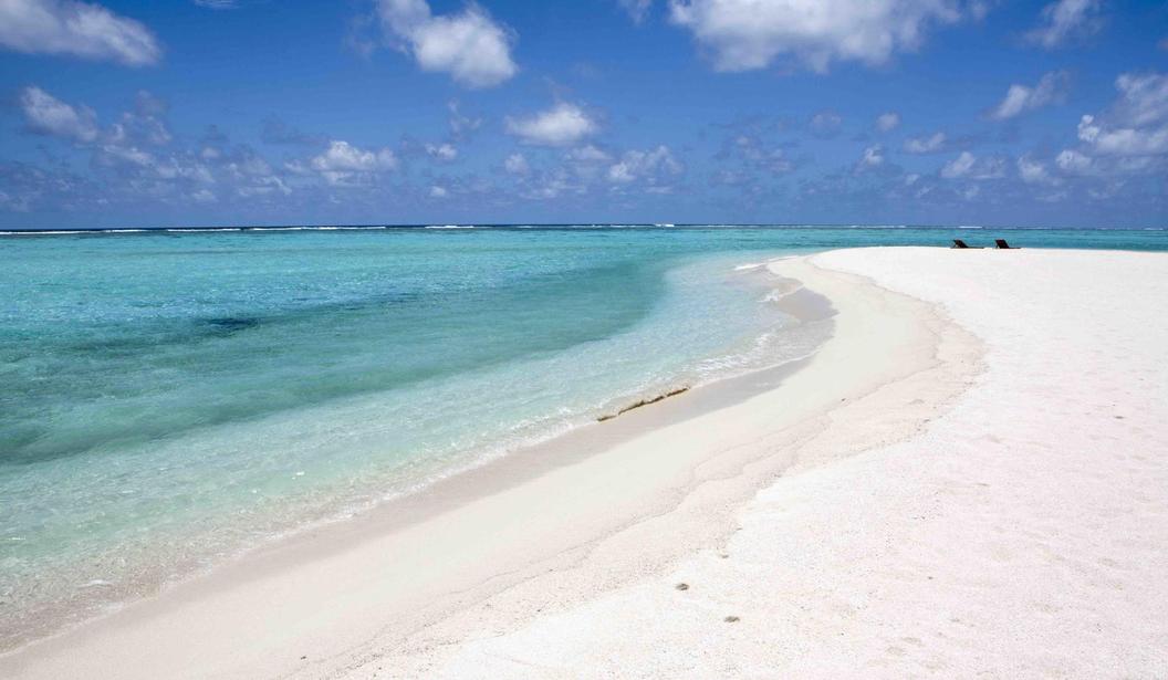 Mirfa Beach | Kidzapp