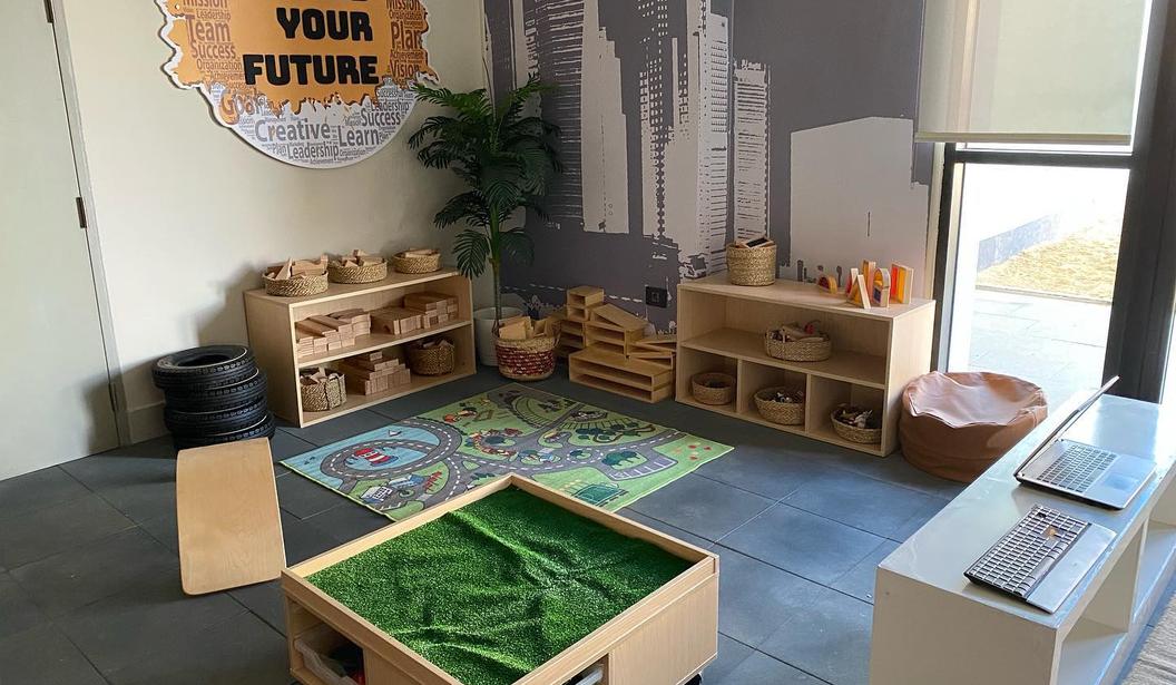 Play 2 Learn Nursery | Kidzapp